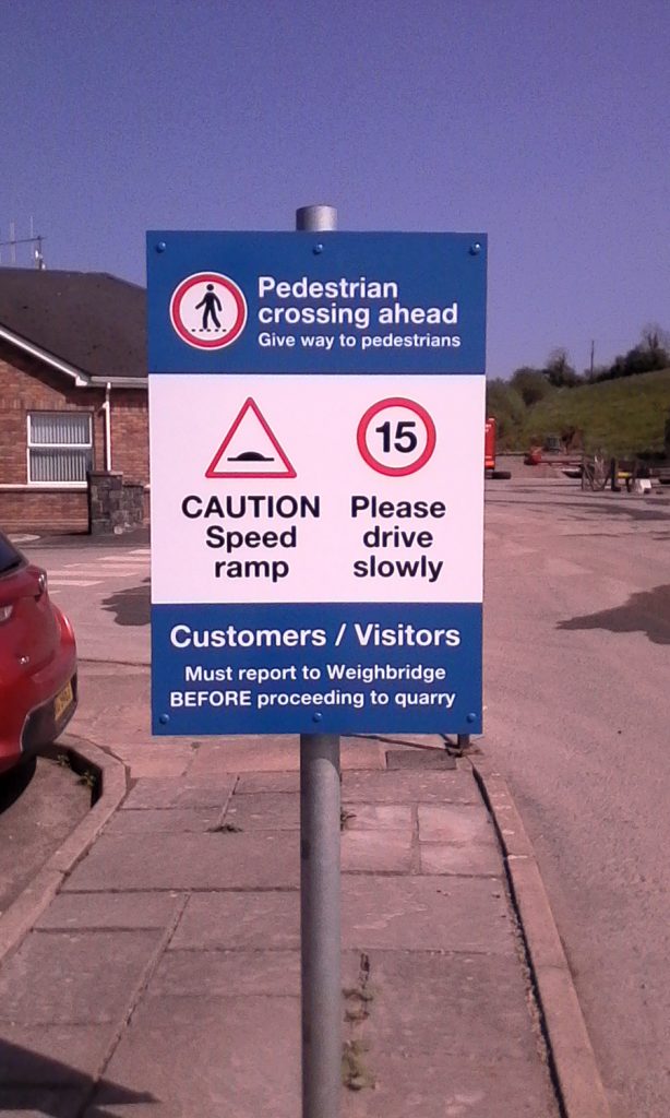 Signage Facelift for Clarkes - LE Graphics